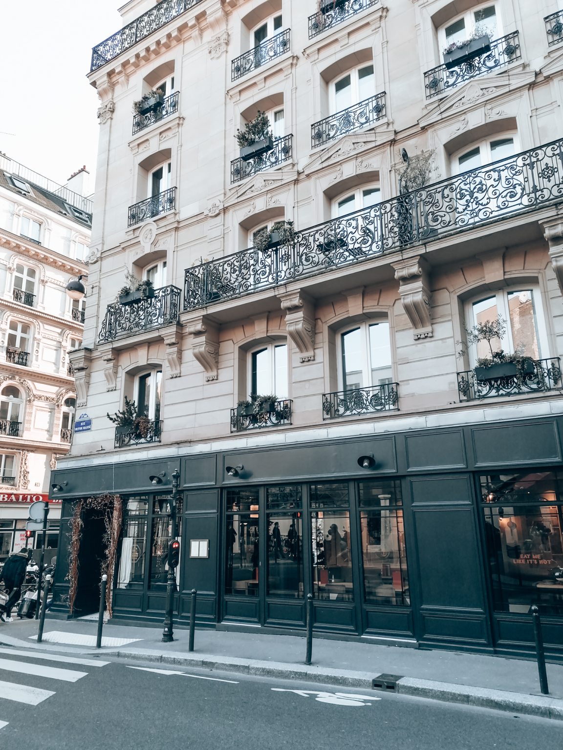 The best boutique hotels in Paris with the ultimate Parisian vibes.